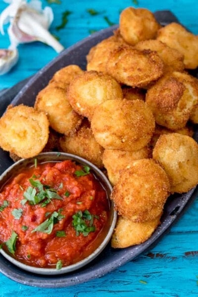 Crispy Fried Ravioli With Spicy Tomato Dip - Nicky's Kitchen Sanctuary