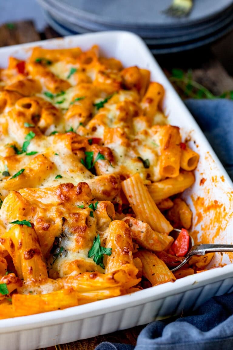 Cheesy Pasta Bake With Chicken And Bacon