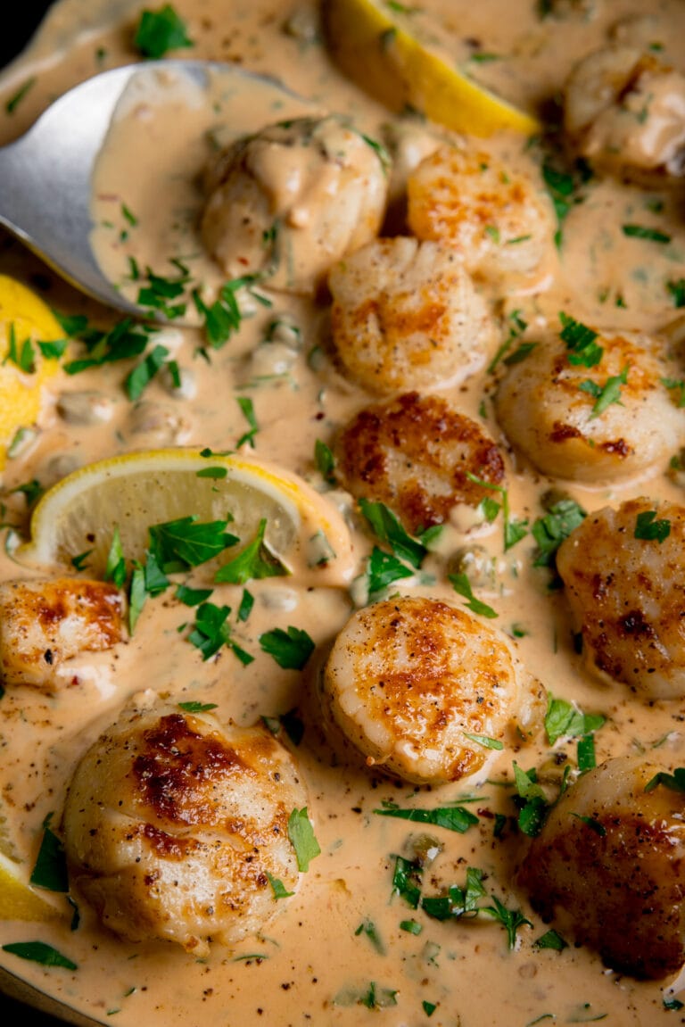 Creamy Garlic Scallops Recipe - Nicky's Kitchen Sanctuary
