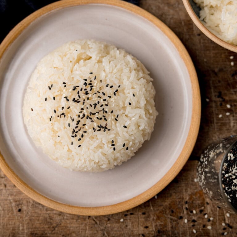 Thai Sticky Rice (rice cooker and saucepan method) - Nicky's Kitchen ...