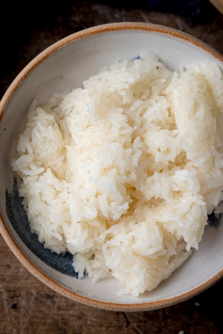 Thai Sticky Rice (rice cooker and saucepan method) - Nicky's Kitchen ...