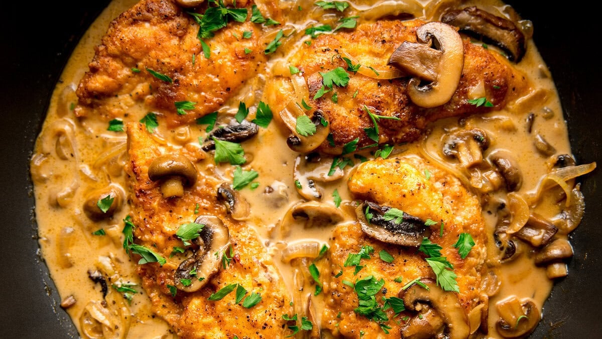 Chicken Marsala - One Pan & 30 Mins!