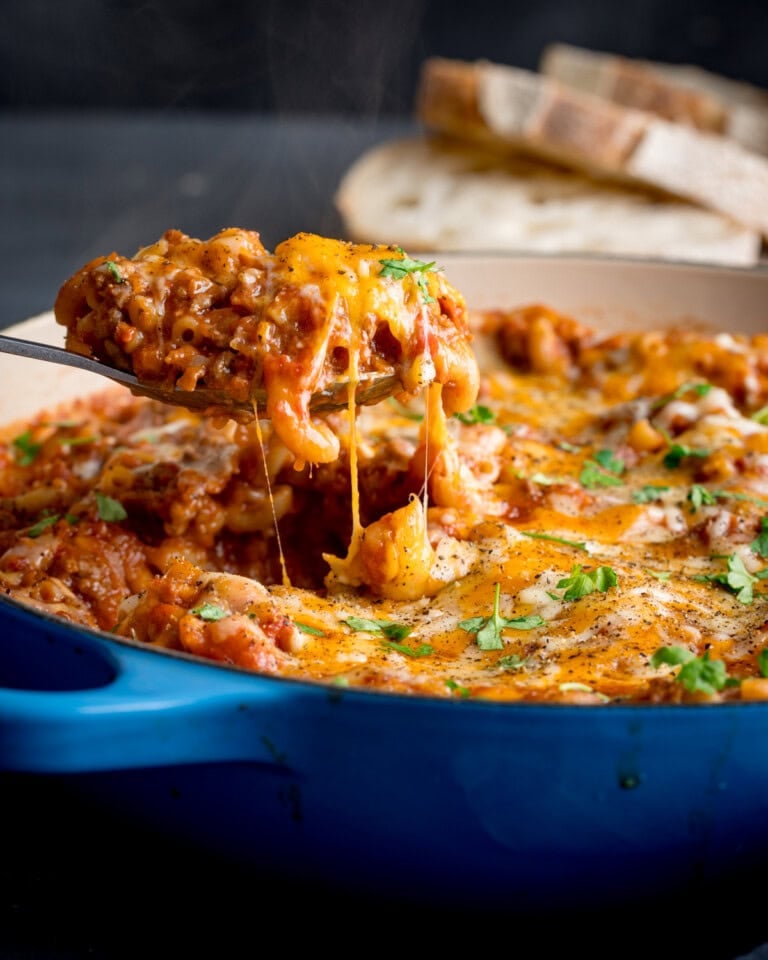 Ground Beef Mac 'n' Cheese (One-Pan, 30 Mins)