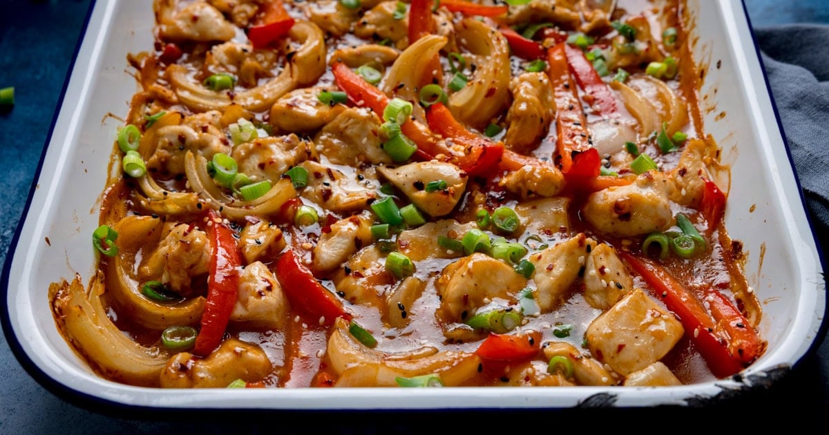 Chicken 'Stir Fry' Traybake (Dump-and-Go!)